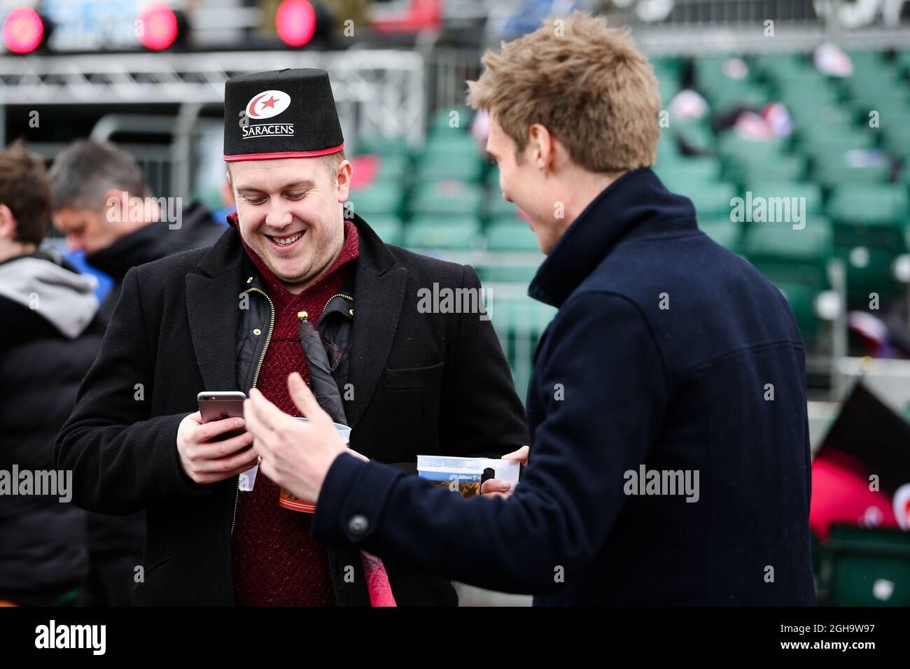 Rugby fans images hi-res stock photography and images - Alamy