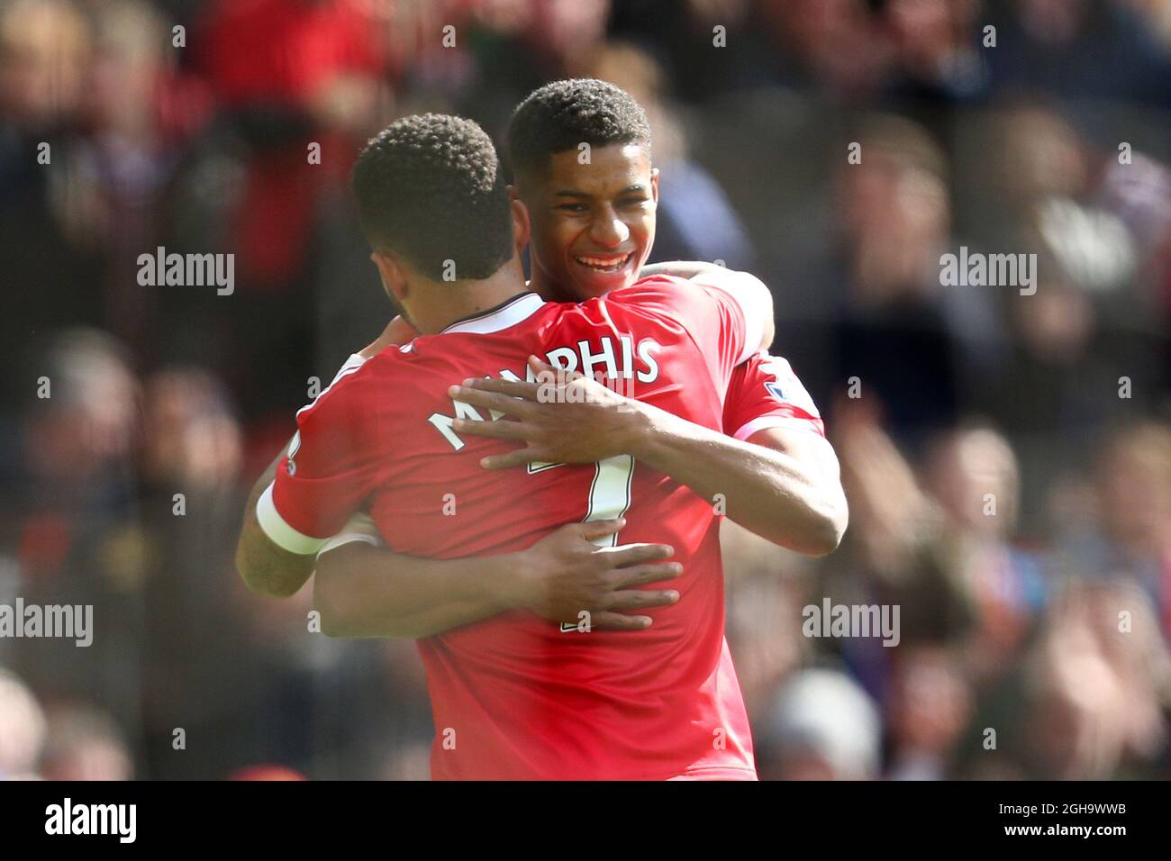 Marcus Rashford of Manchester United celebrates his opening goal during ...