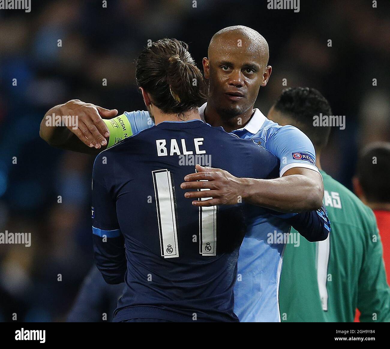 Vincent Kompany of Manchester City hugs Gareth Bale of Real Madrid at ...