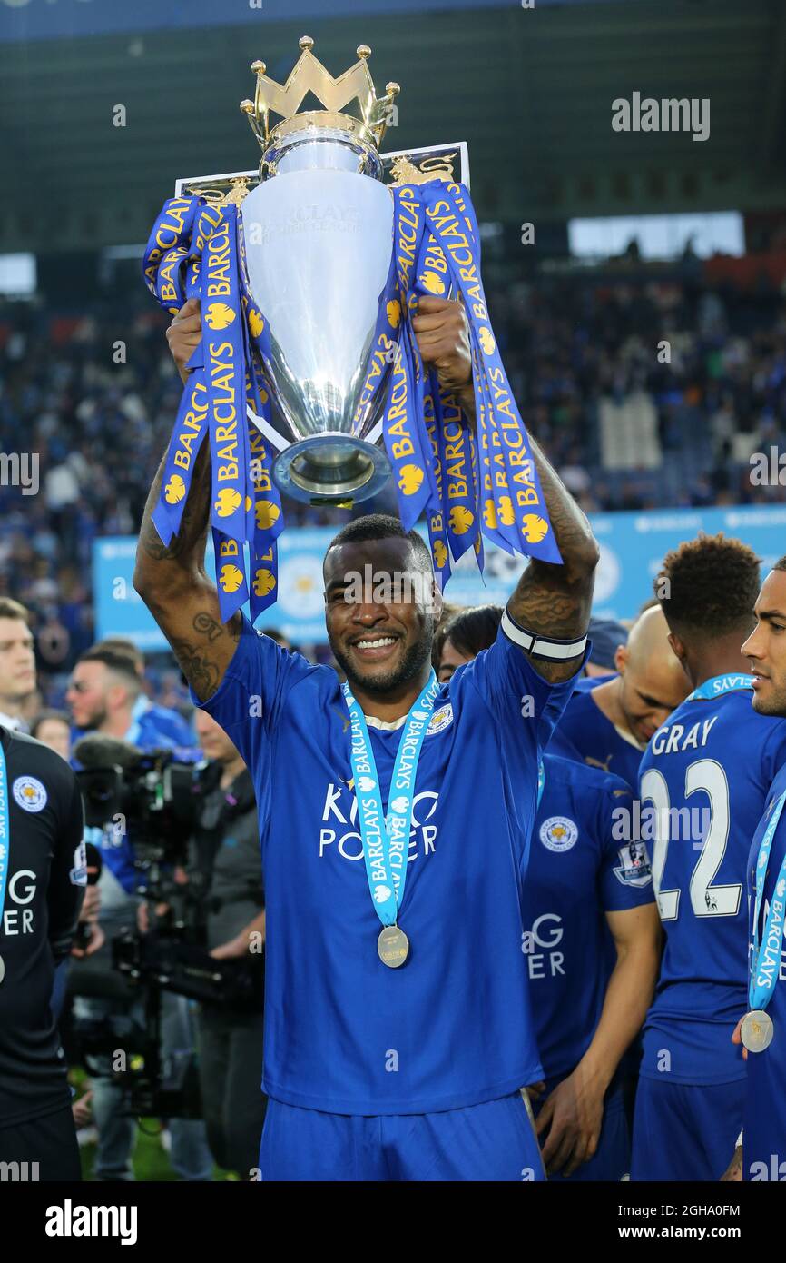 Wes morgan premier league trophy hi-res stock photography and images ...