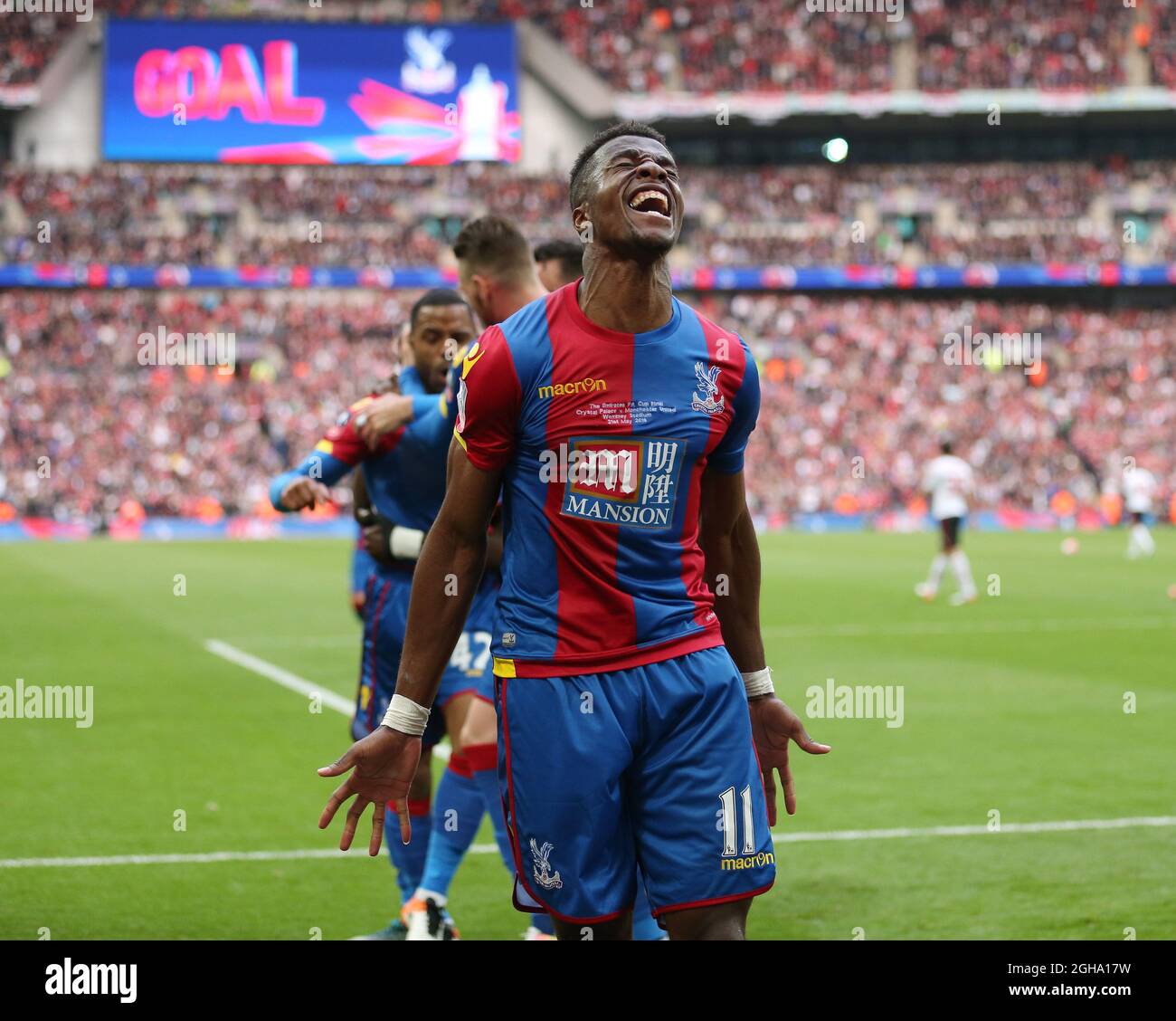 Football wilfred zaha hi-res stock photography and images - Alamy