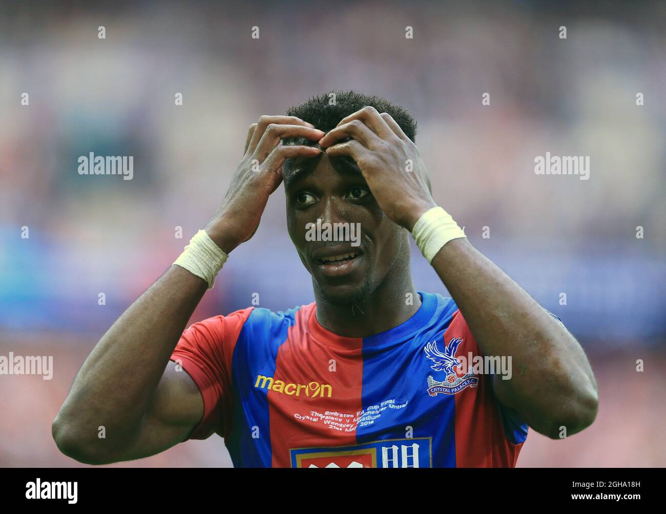Football wilfred zaha hi-res stock photography and images - Alamy