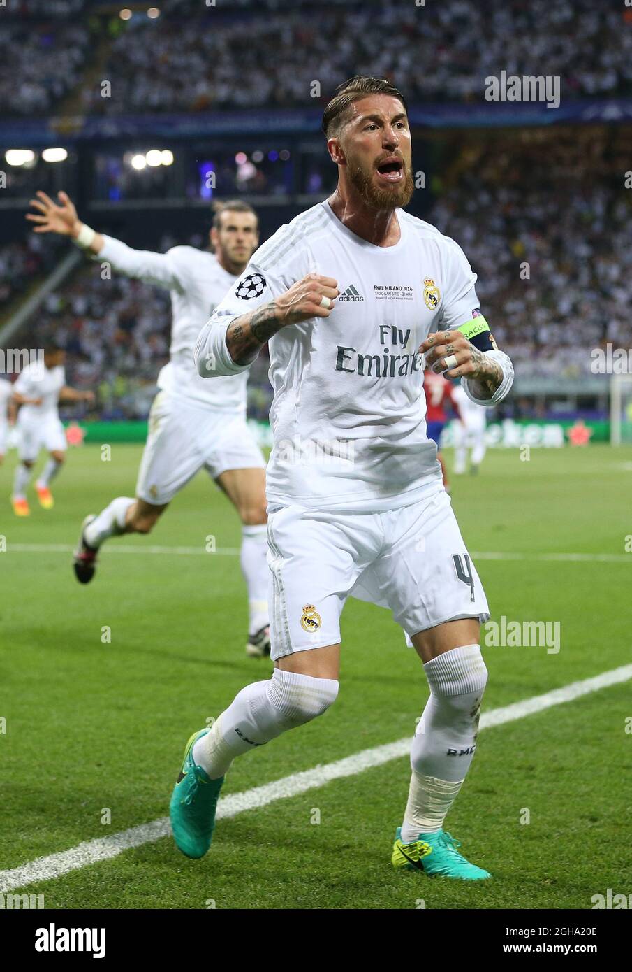 Sergio Ramos of Real Madrid (r) celebrates scoring the first goal ...