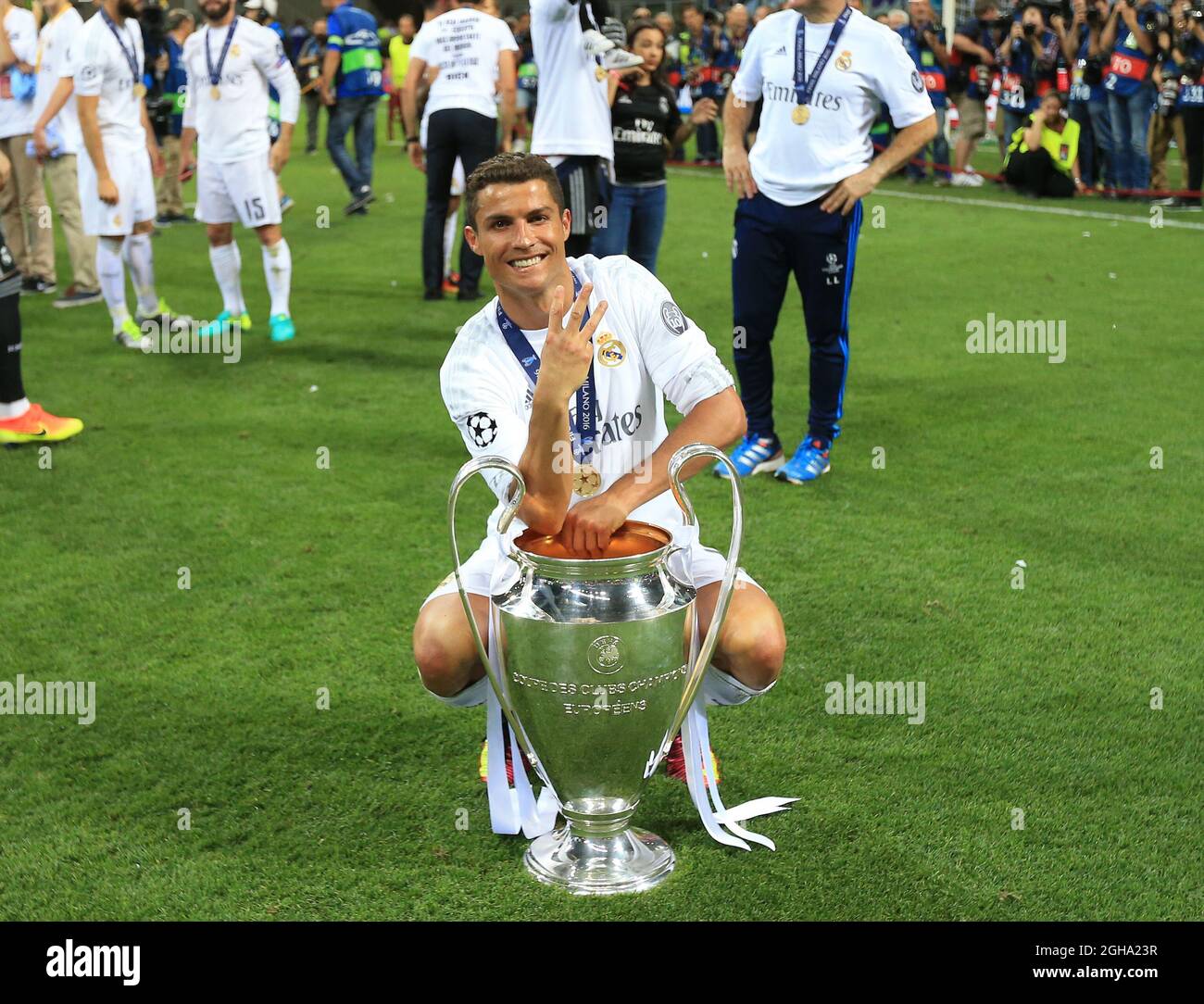 Ronaldo madrid champions league trophy hi-res stock photography and ...