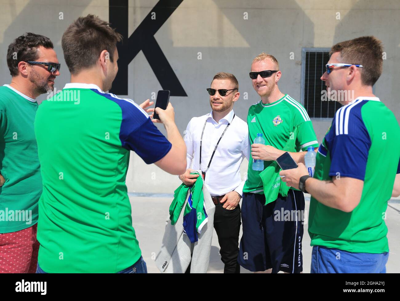 Carl frampton with football fans hi-res stock photography and images ...