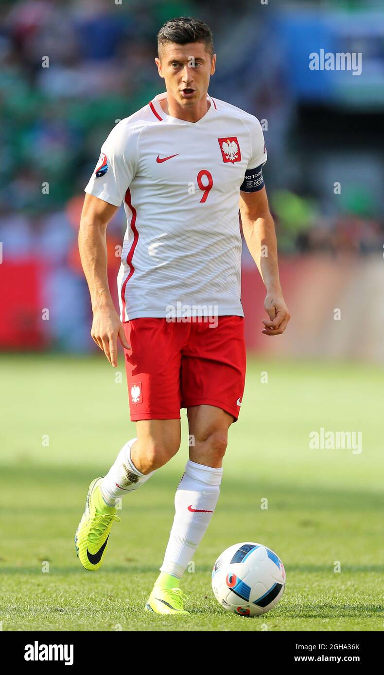 Lewandowski uefa 2016 poland hi-res stock photography and images - Alamy