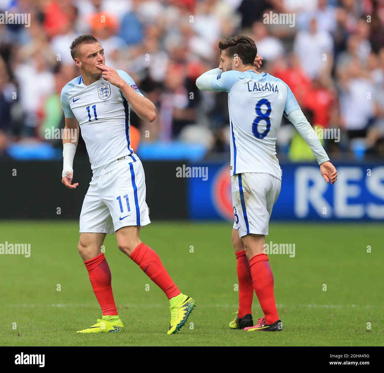 Jamie vardy 2016 goal hi-res stock photography and images - Alamy