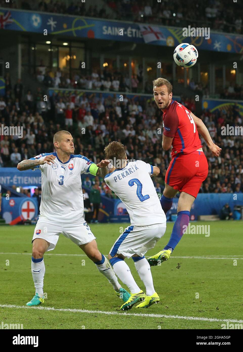 Harry kane goal 2016 hi-res stock photography and images - Alamy