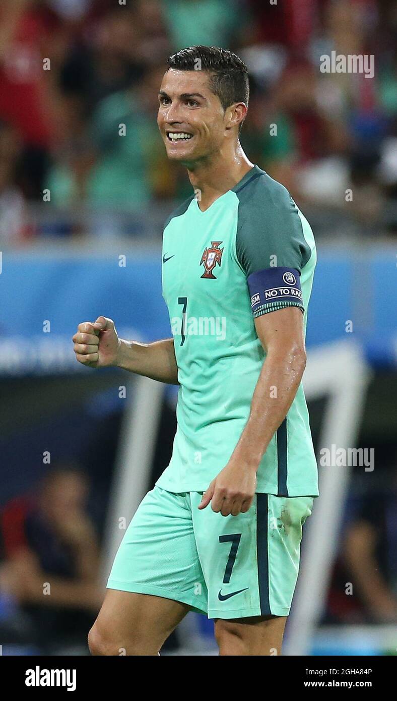 Cristiano ronaldo 2016 happy hi-res stock photography and images - Alamy