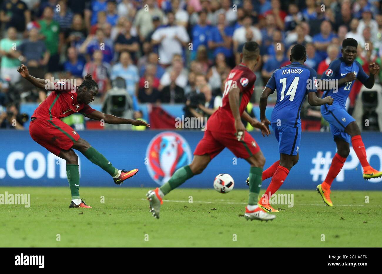 Eder of Portugal scores in extra time during the UEFA European ...