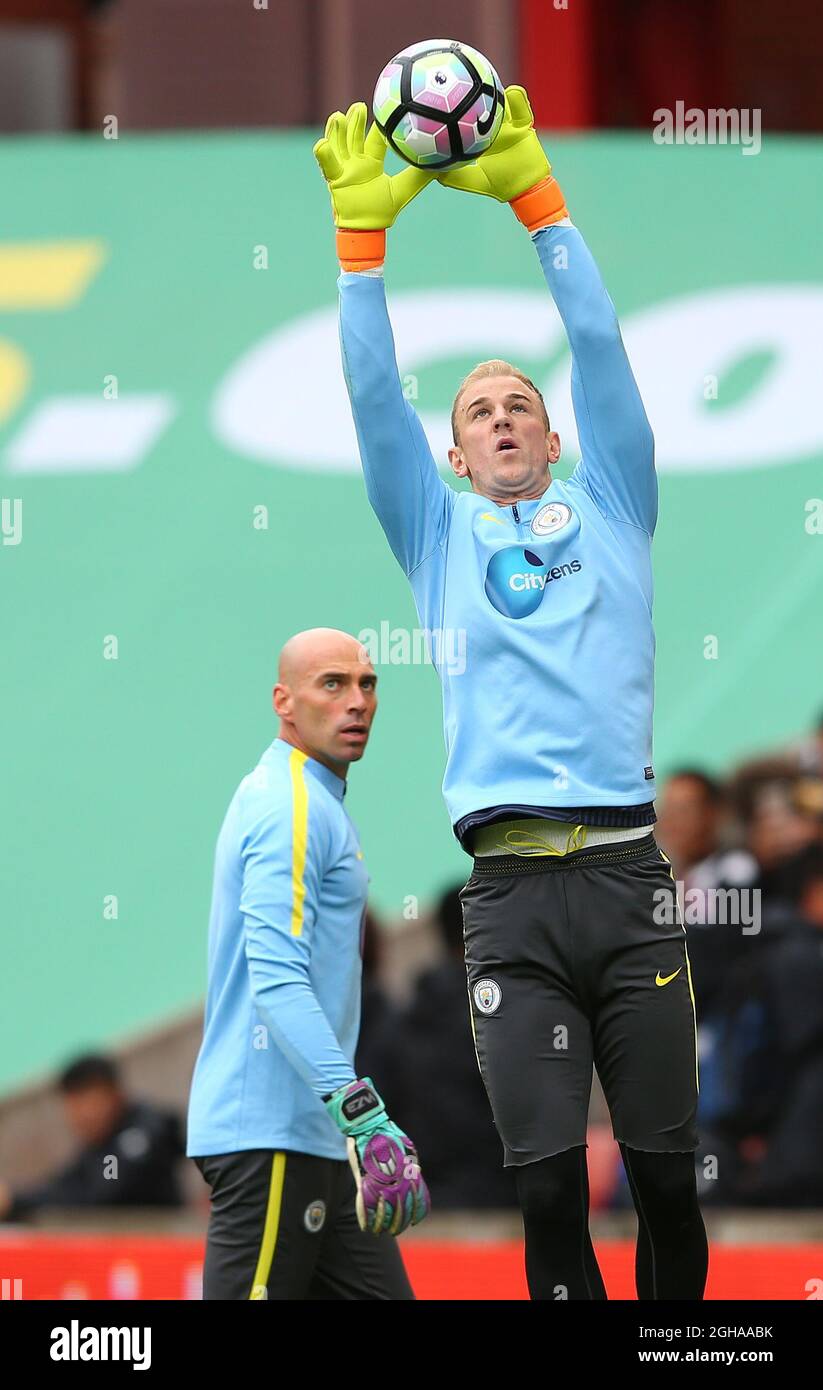 Joe Hart of Manchester City warms up with Wilfredo Caballero of ...