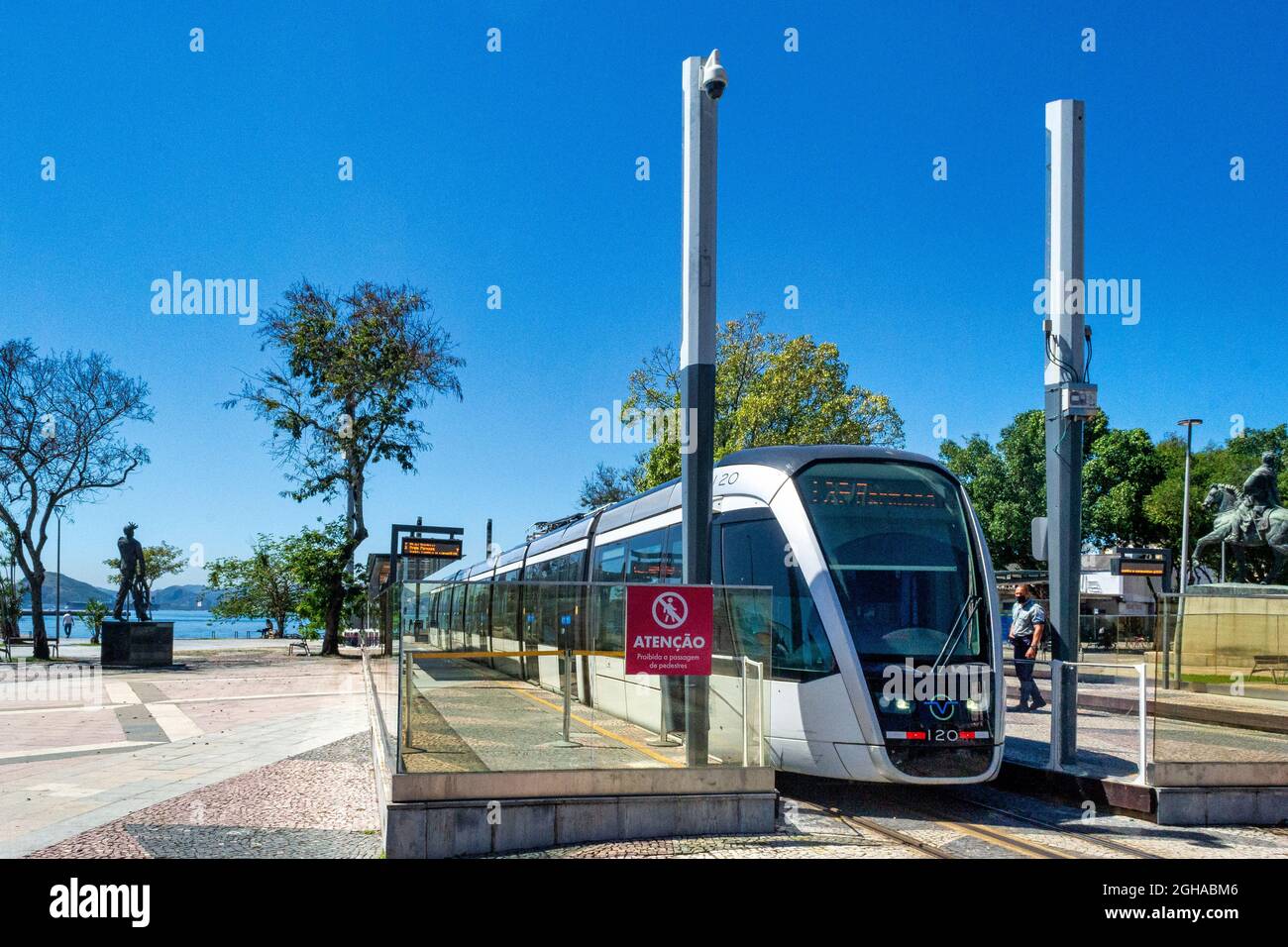 VLT do Rio de Janeiro. Electric locomotive which is part of the modern ...