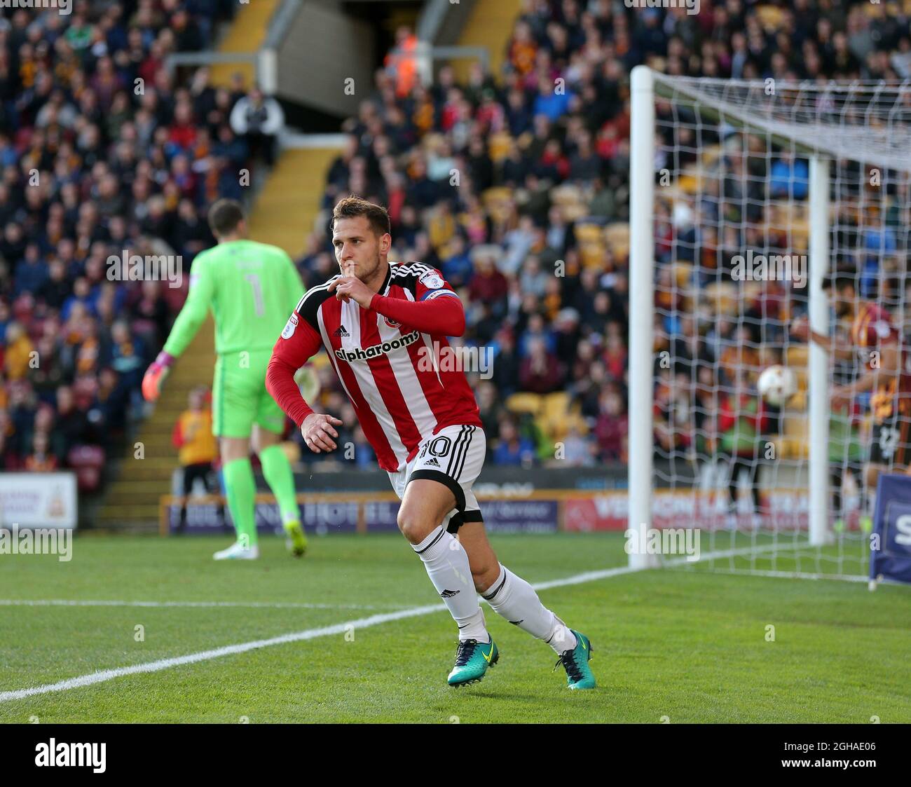 Billy Sharp of Sheffield Utd celebrates scoring the first goal during ...