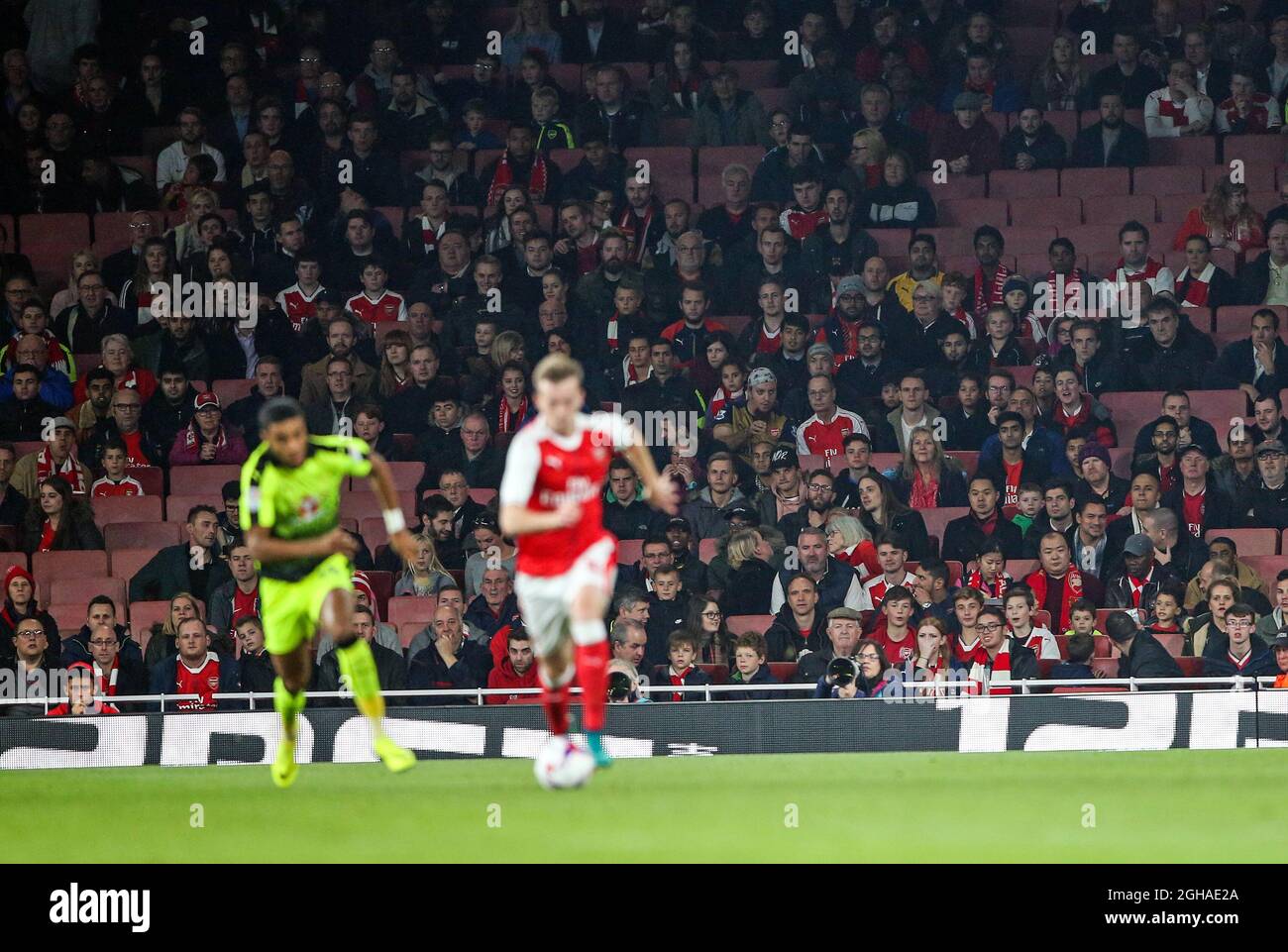 Empty seats for the match hi-res stock photography and images - Alamy