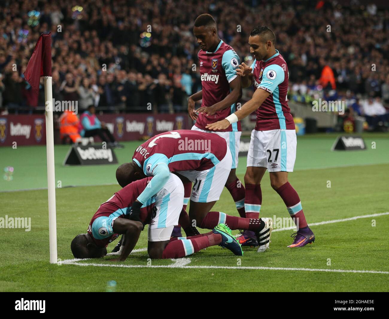 West Ham's Cheikhou Kouyate celebrates scoring his sides opening goal ...