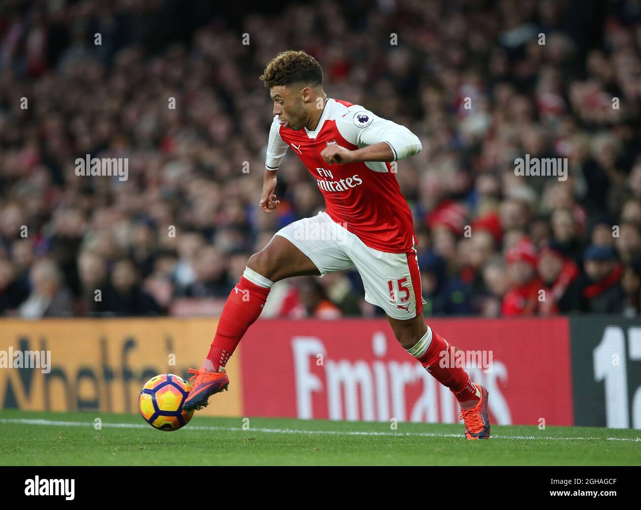 Arsenal's Alex Oxlain-Chambers in action during the Premier League ...