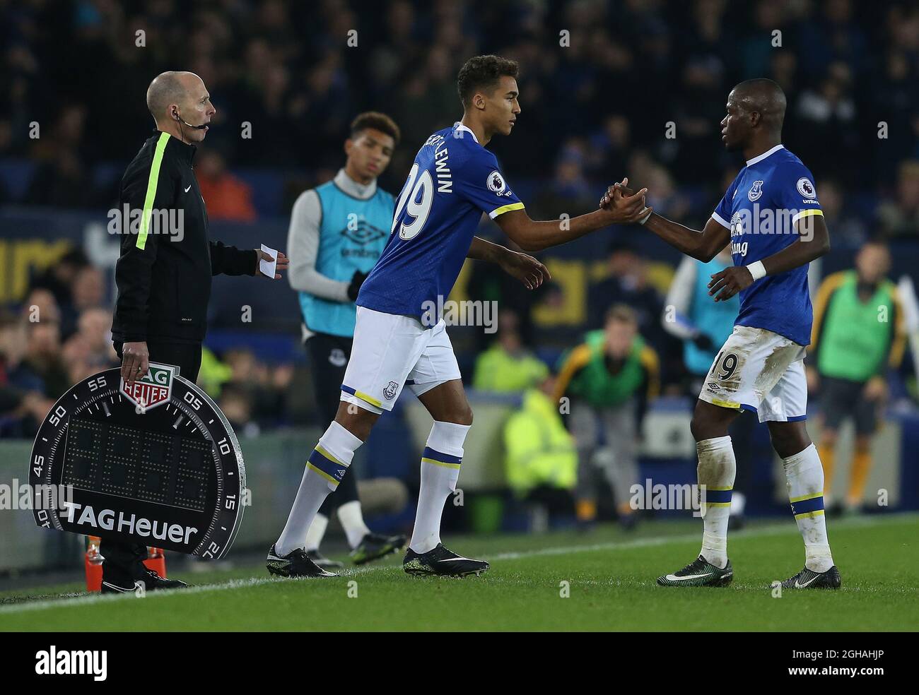 Dominic Calvert-Lewin of Everton makes his first team debut replacing ...