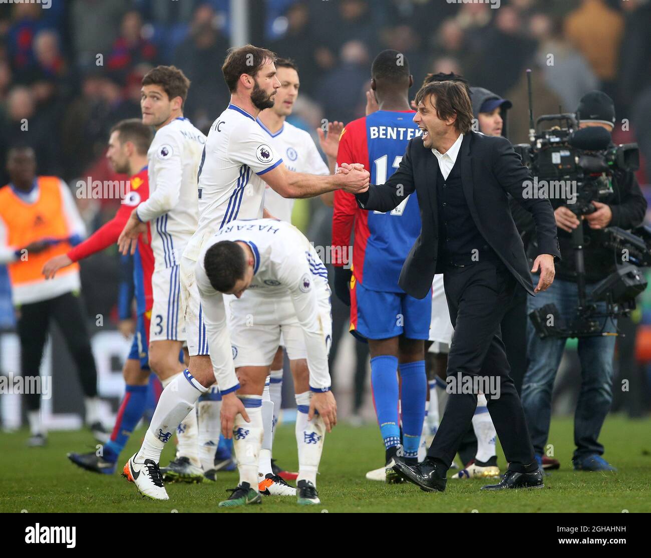 Chelsea's Antonio Conte celebrates at the final whistle during the ...