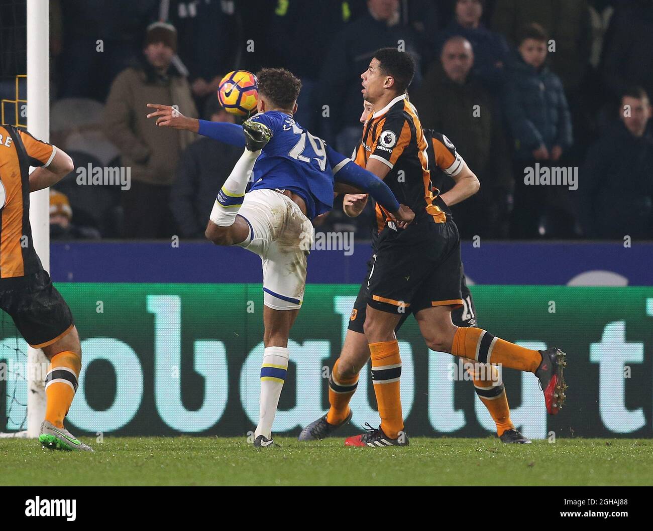 Dominic Calvert Lewin of Everton hits the post with a header during the ...