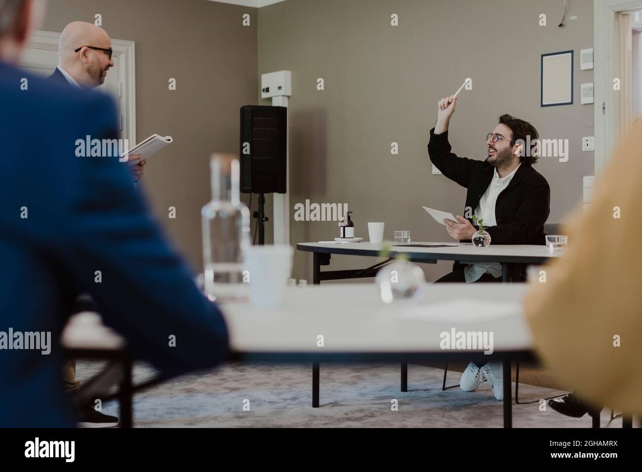 Profession discussion hi-res stock photography and images - Alamy