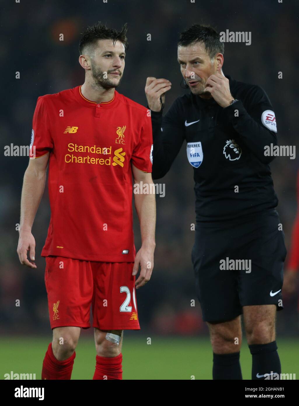 Mark clattenburg 2017 hi-res stock photography and images - Alamy