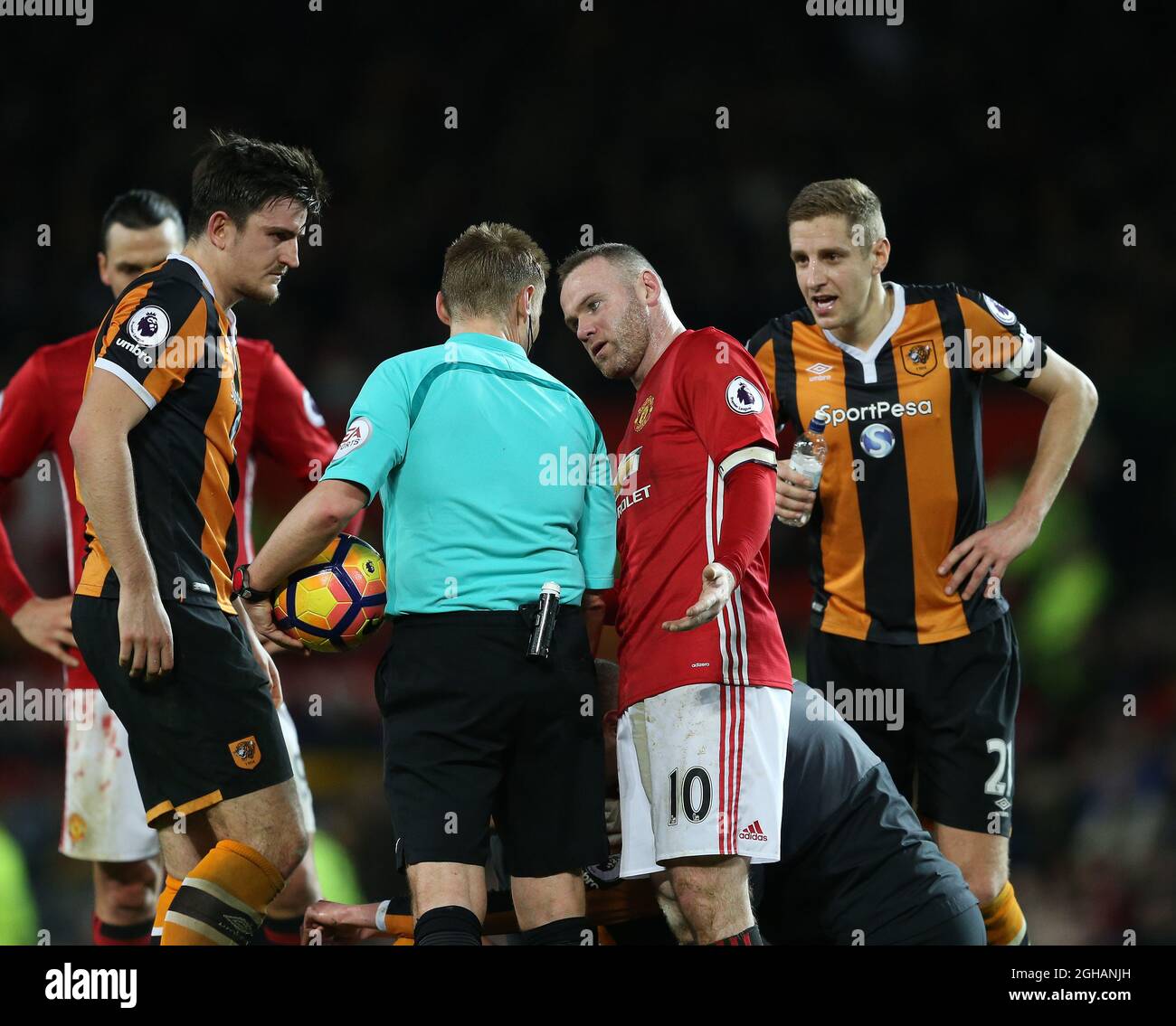 Referee michael jones hi-res stock photography and images - Alamy