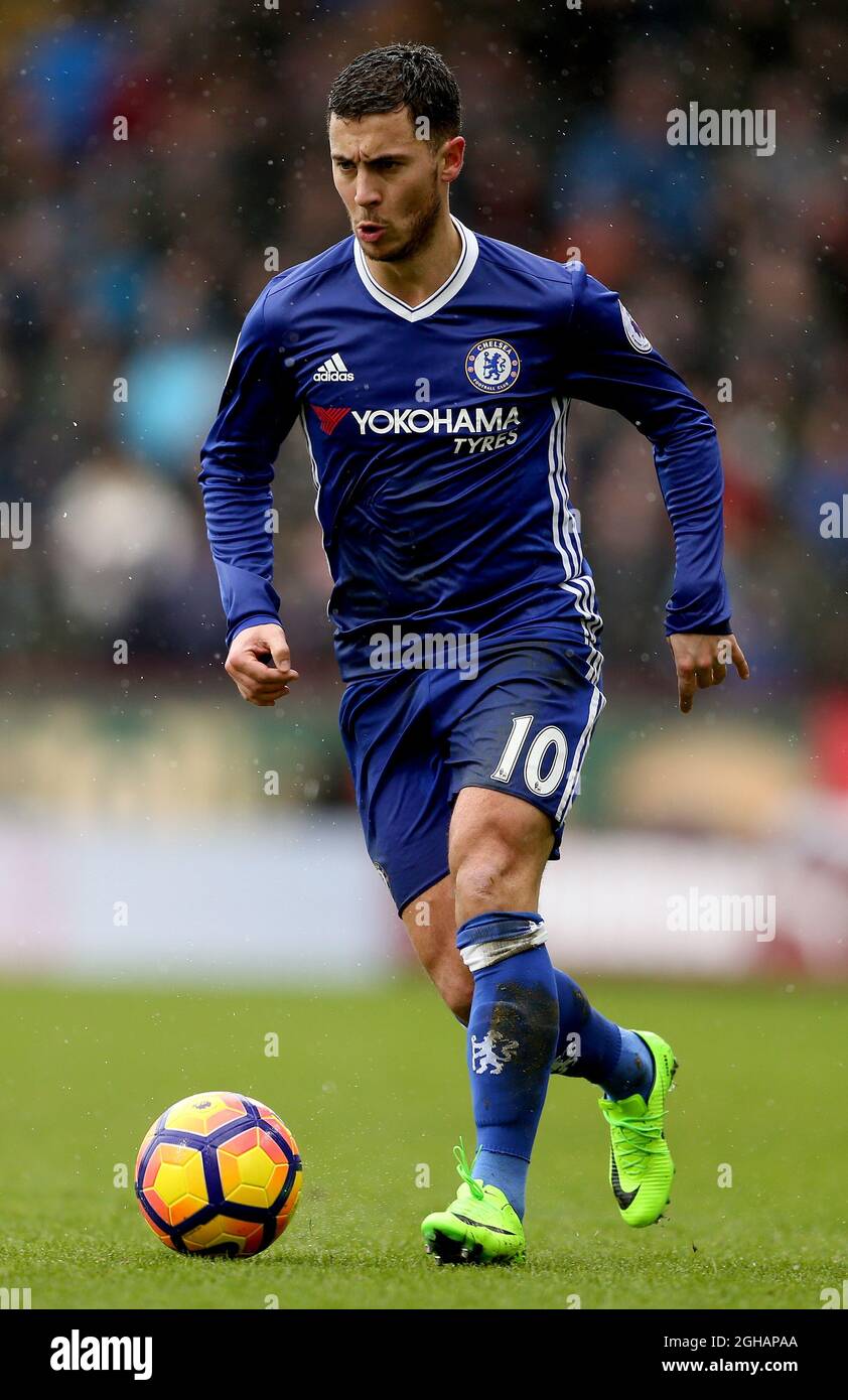 Chelsea burnley 2017 hi-res stock photography and images - Alamy