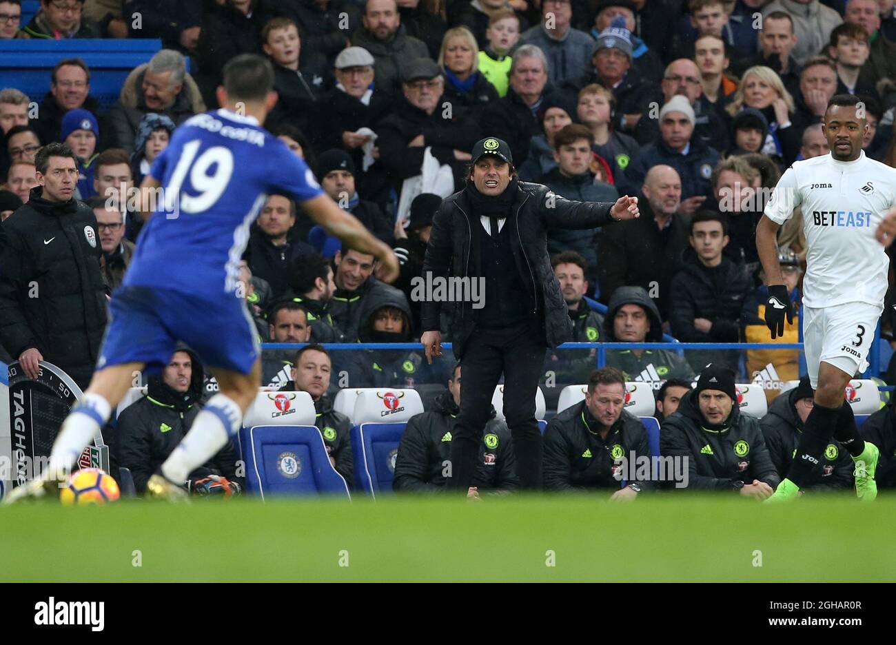 Chelsea's Antonio Conte in action during the Premier League match at ...