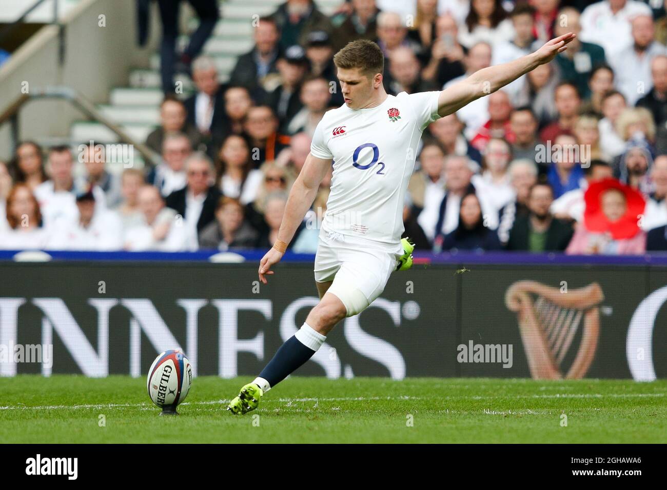 England's Owen Farrell converts the try during the 2017 RBS 6 Nations ...