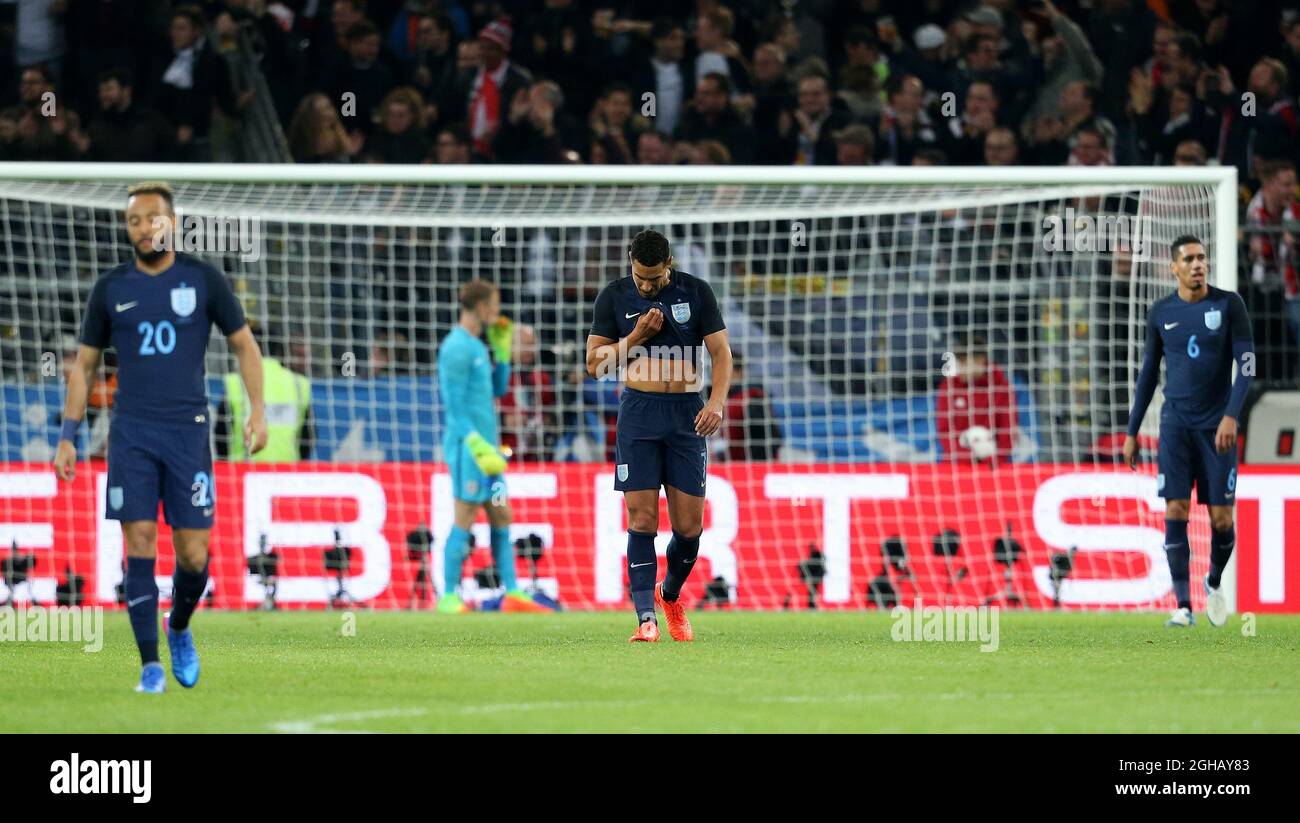 England players look dejected hi-res stock photography and images - Alamy