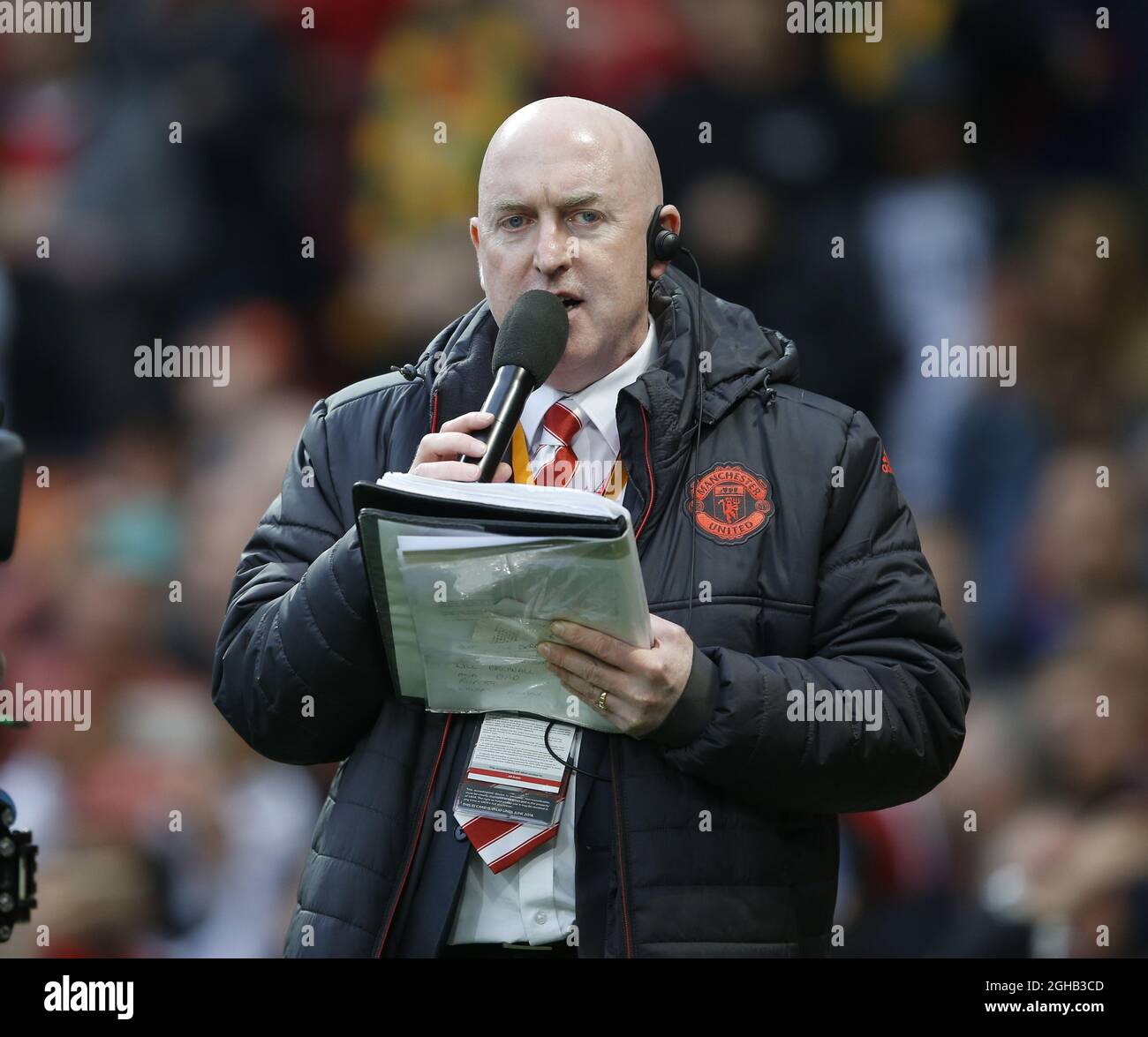 Soccer announcer hi-res stock photography and images - Alamy