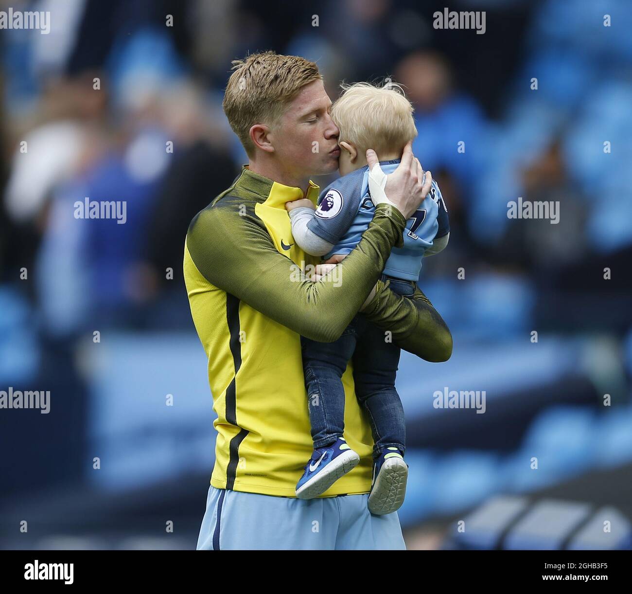 Kevin De Bruyne Of Manchester City Kisses His Son Mason Before The