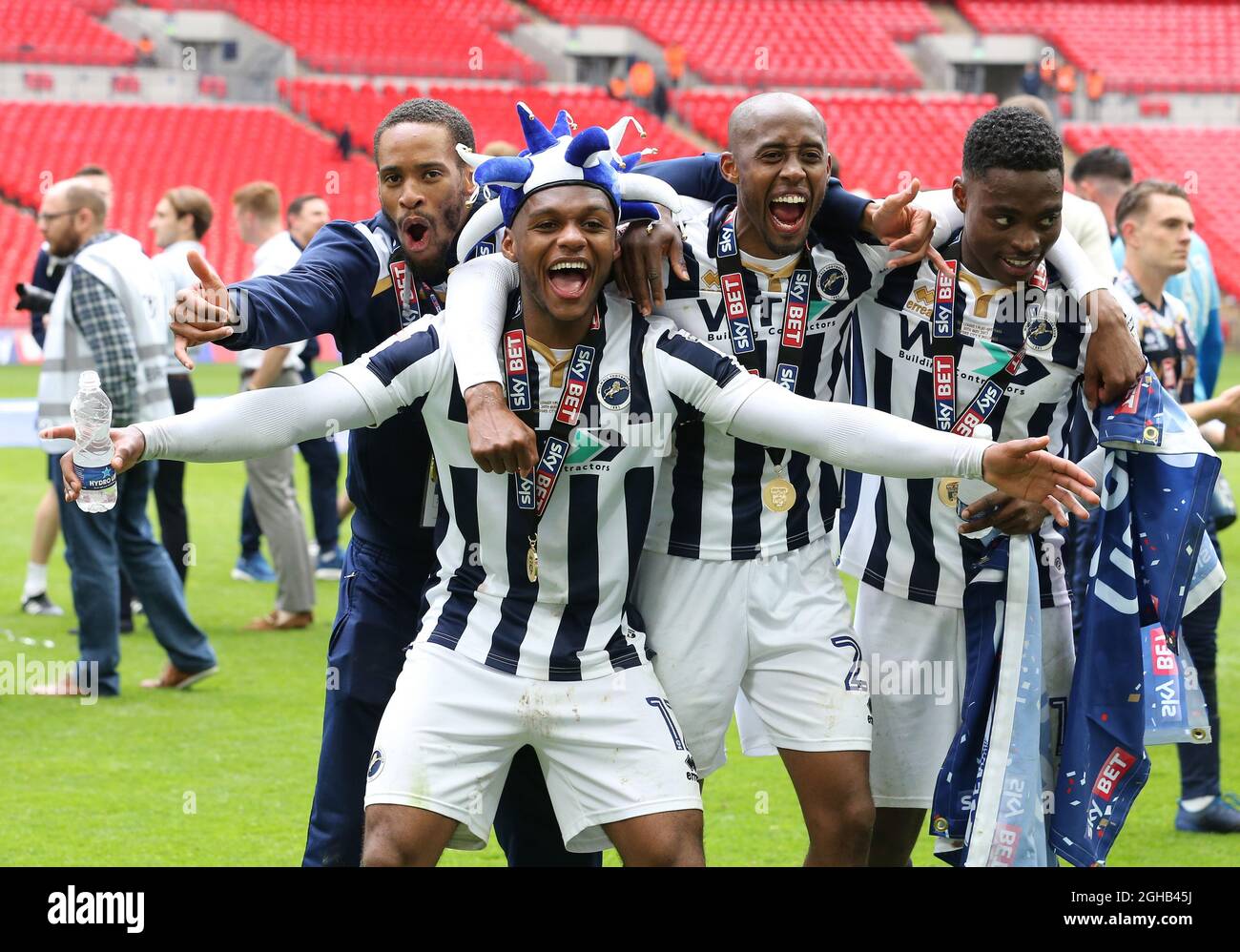 Millwalls players celebrate hi-res stock photography and images - Alamy