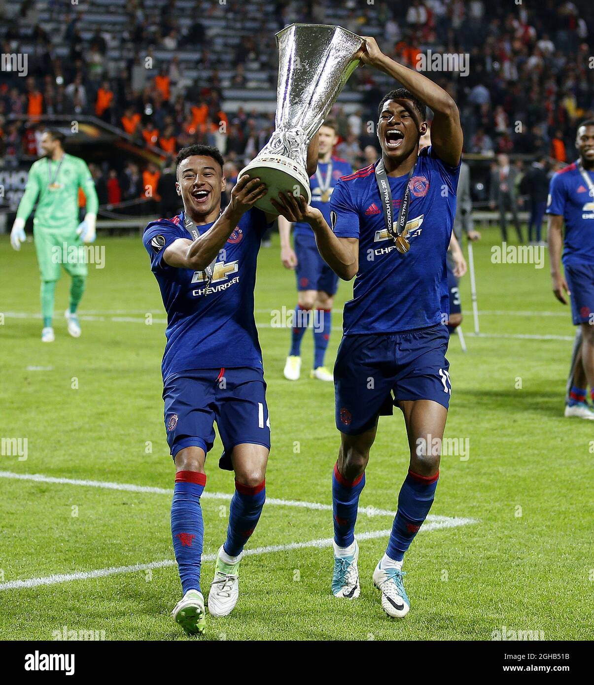 Jesse Lingard of Manchester United and Marcus Rashford celebrate with ...