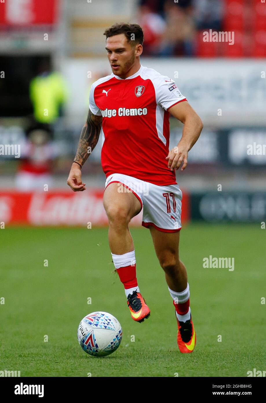 Match aesseal hi-res stock photography and images - Alamy