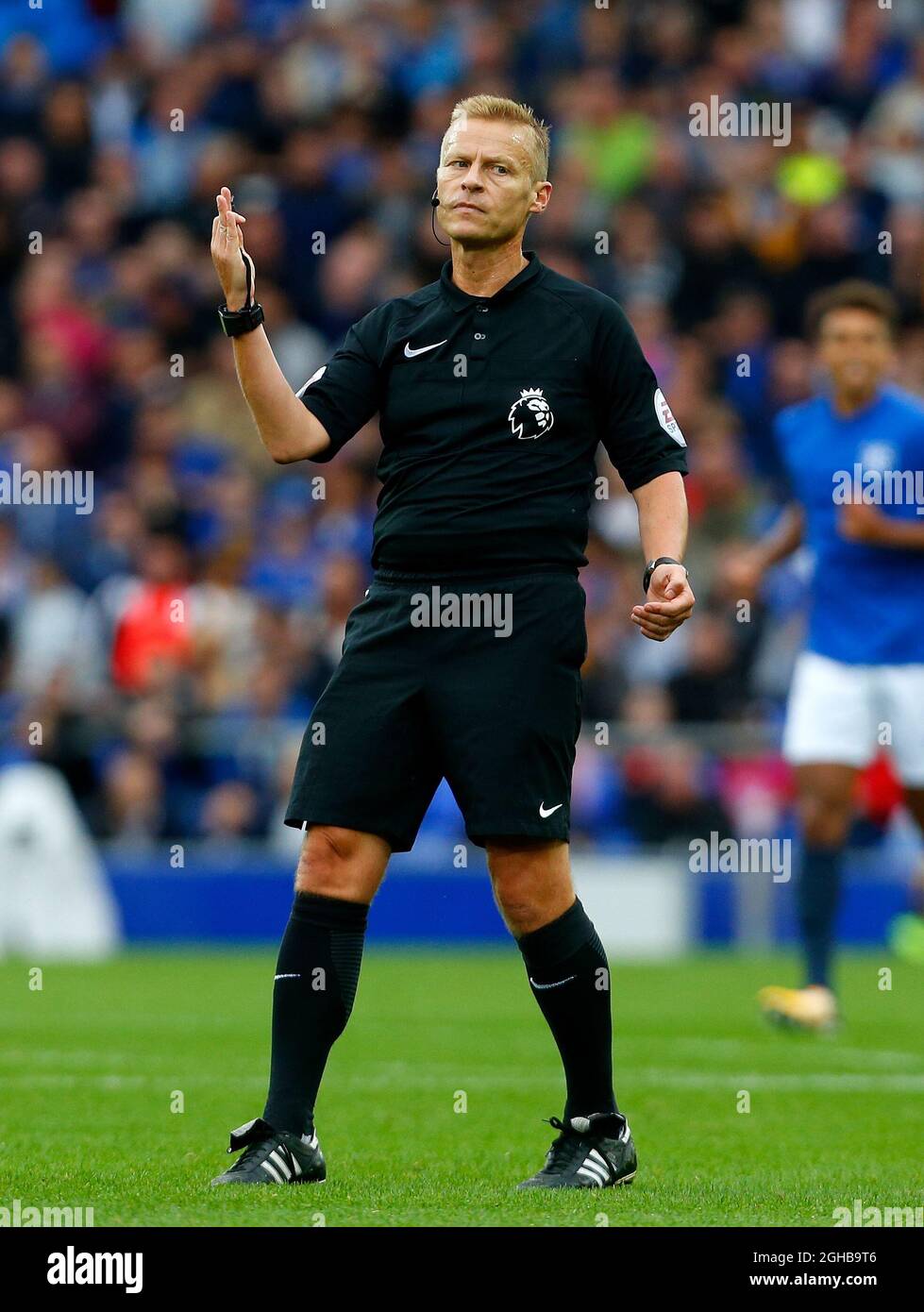 Referee of the season hi-res stock photography and images - Alamy