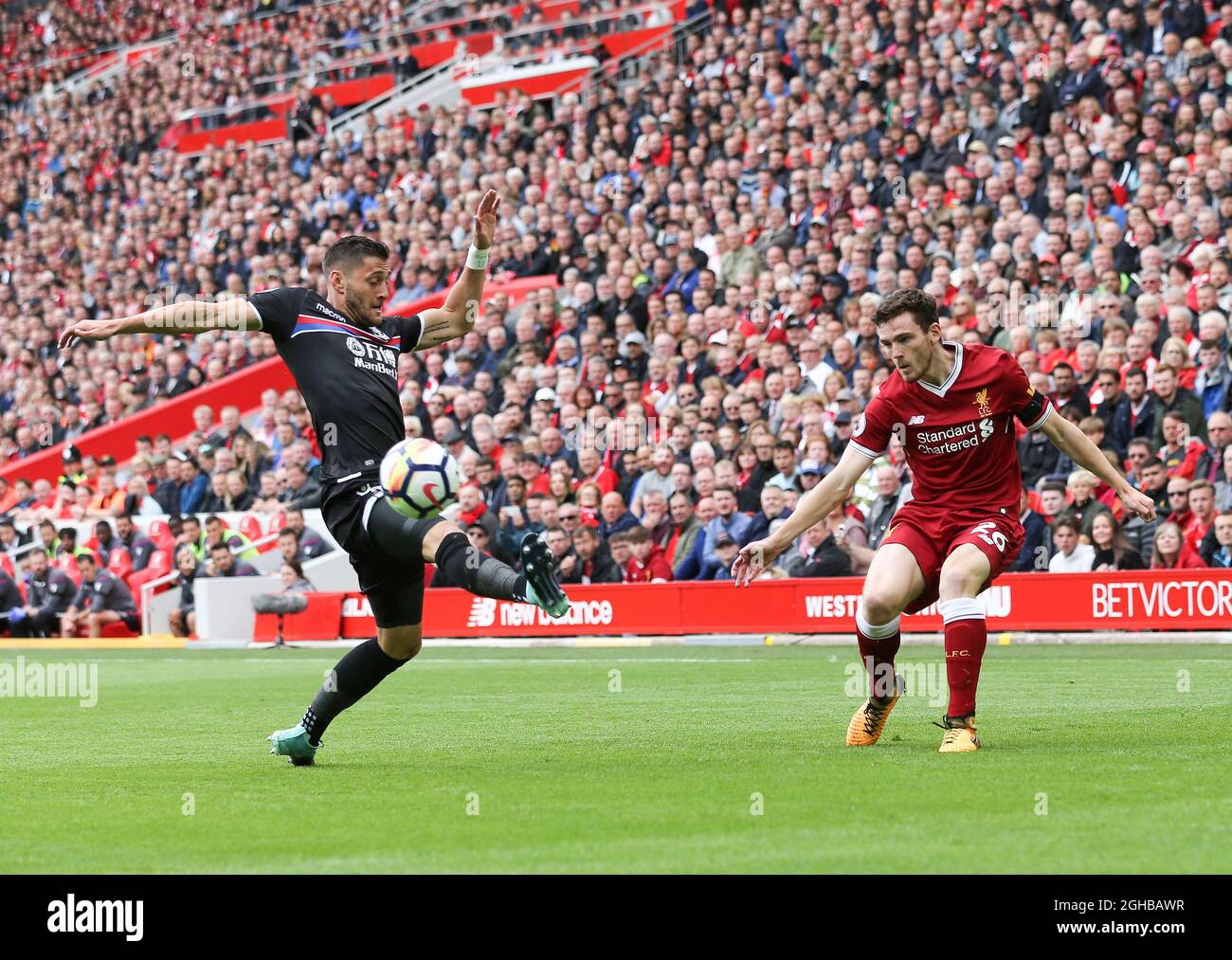 Robertson premier league cross hi-res stock photography and images - Alamy
