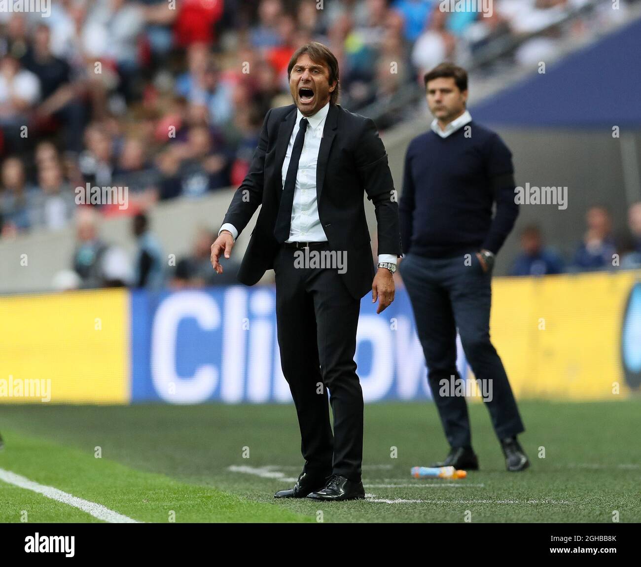 Chelsea's Antonio Conte in action during the premier league match at ...