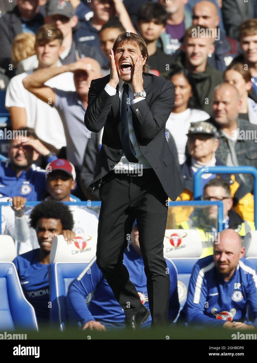 Chelsea's Antonio Conte looks on dejected during the premier league ...