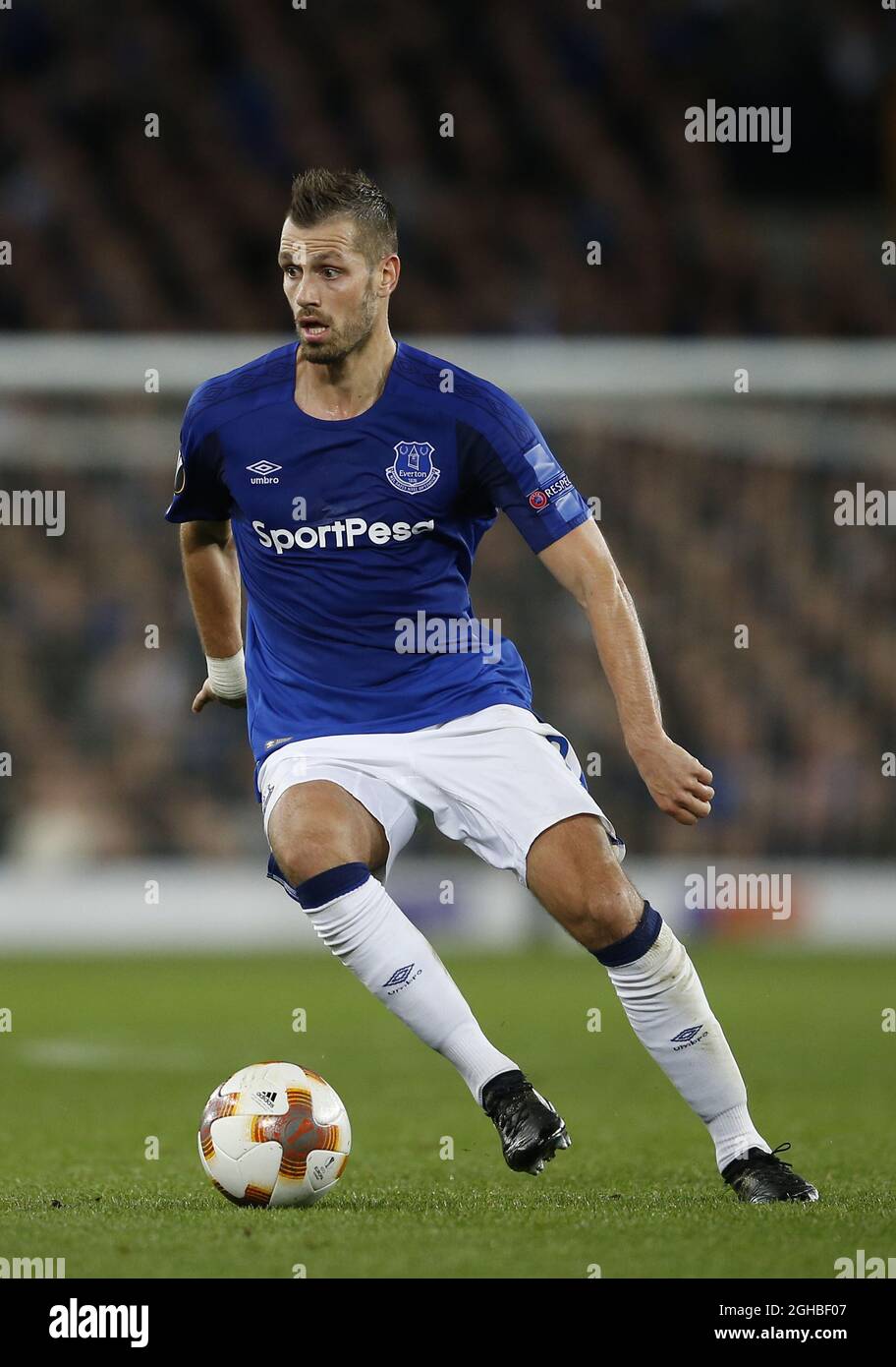 Morgan Schneiderlin of Everton during the Europa League Group E match ...