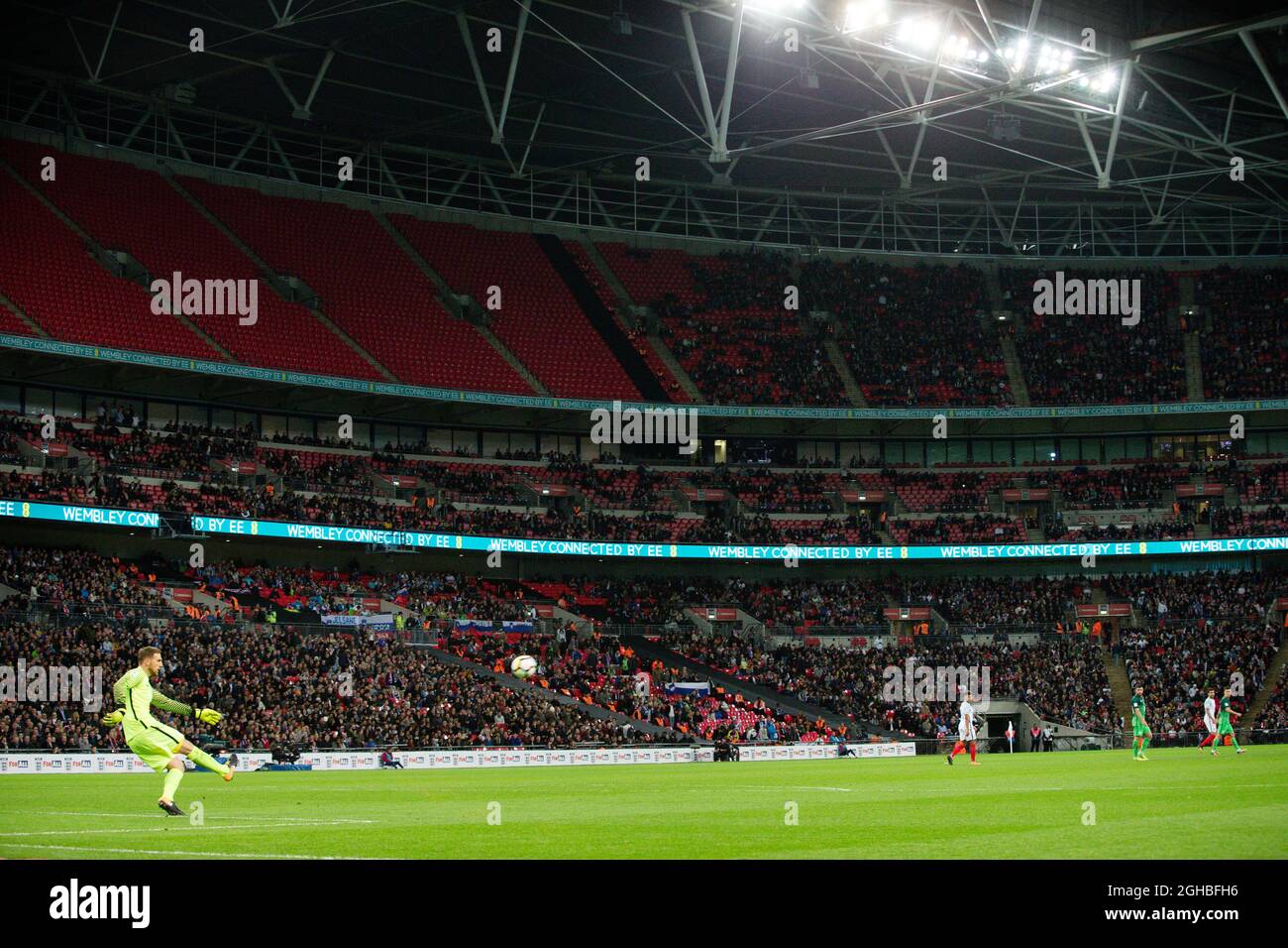 Empty seats at wembley stadium hi-res stock photography and images - Alamy