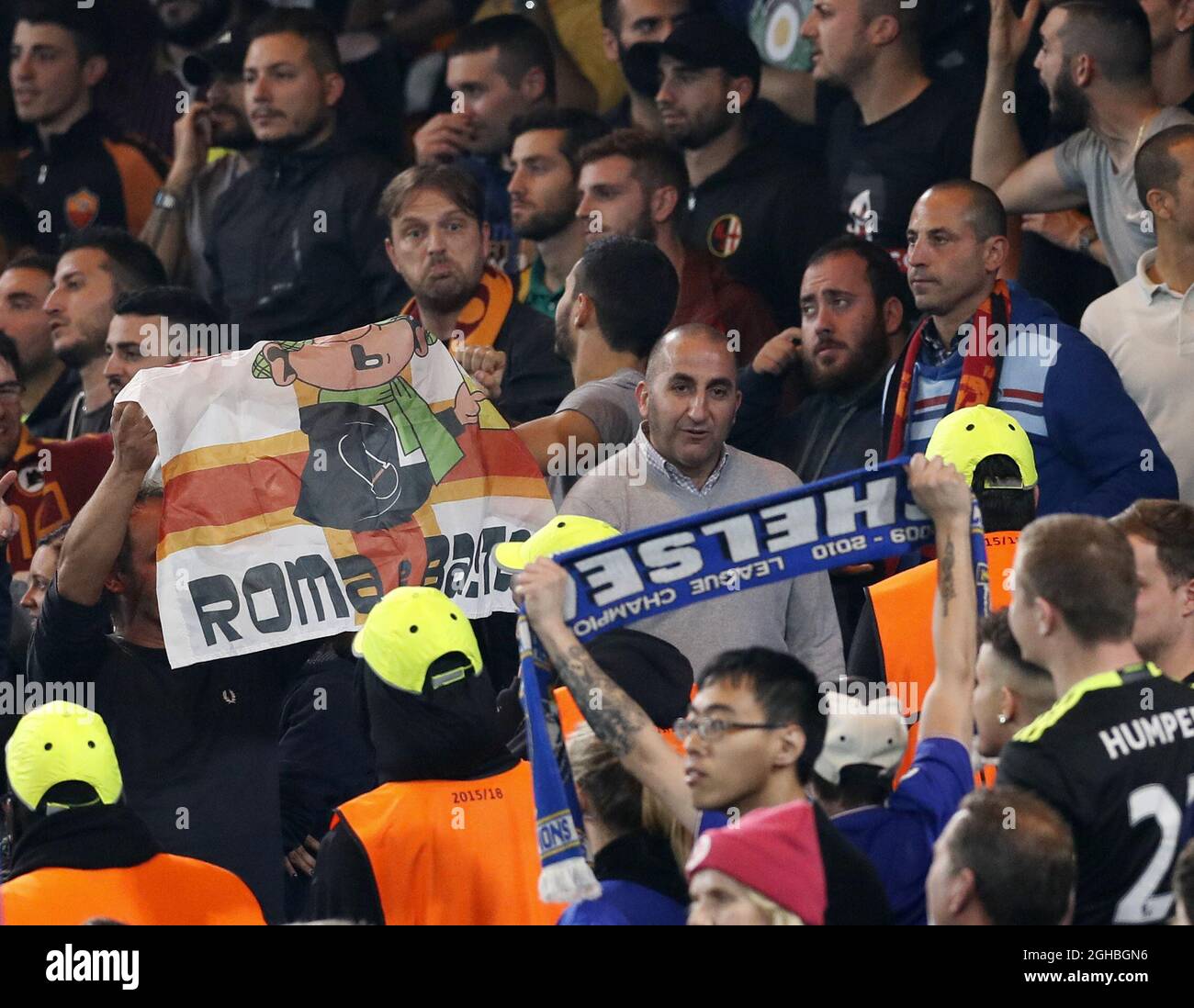 Soccer match argue fans hi-res stock photography and images - Alamy