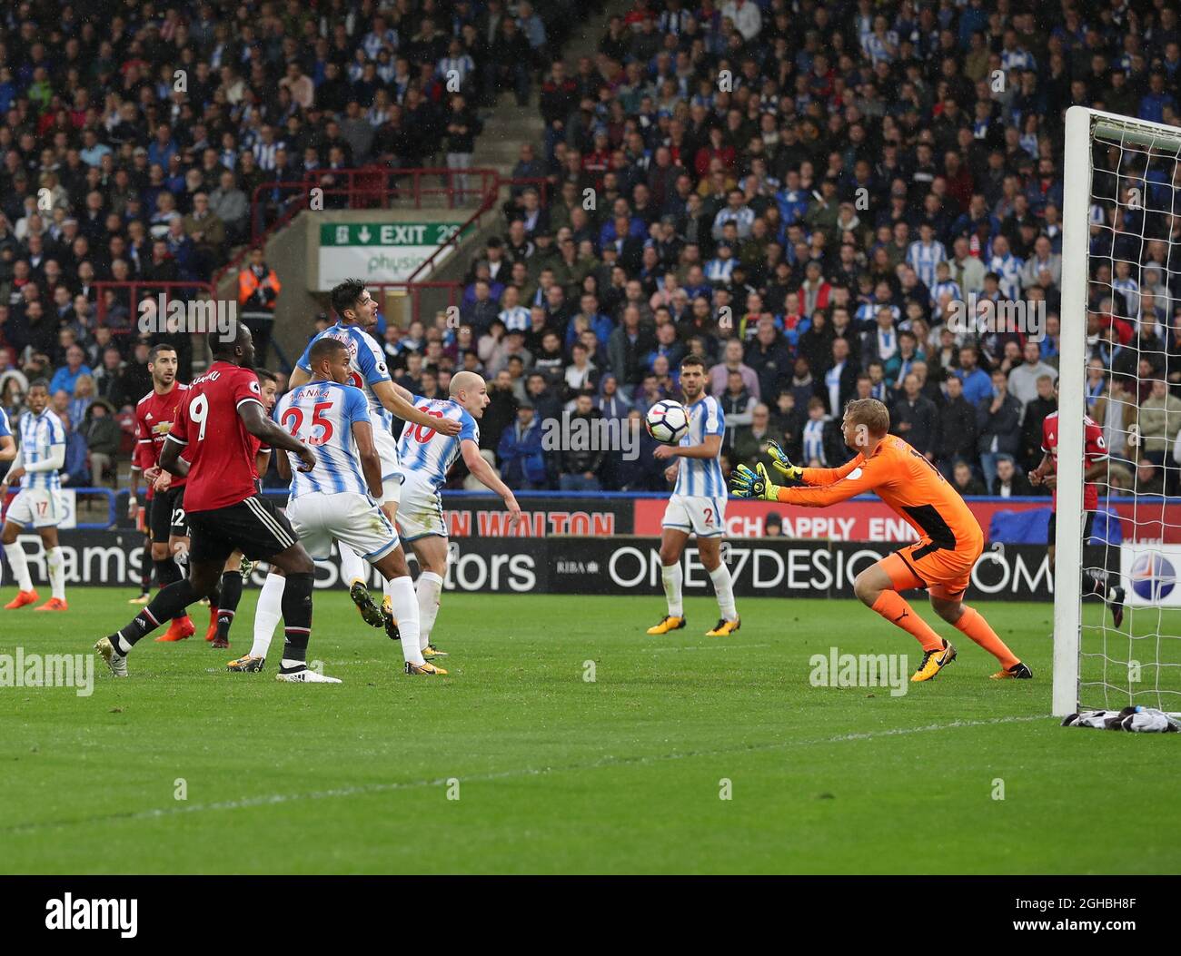 Stopping soccer ball hi-res stock photography and images - Alamy