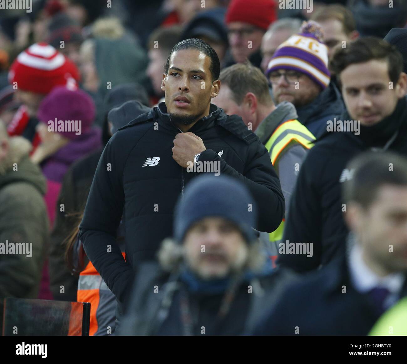 Football stadium dugout seat hi-res stock photography and images - Alamy
