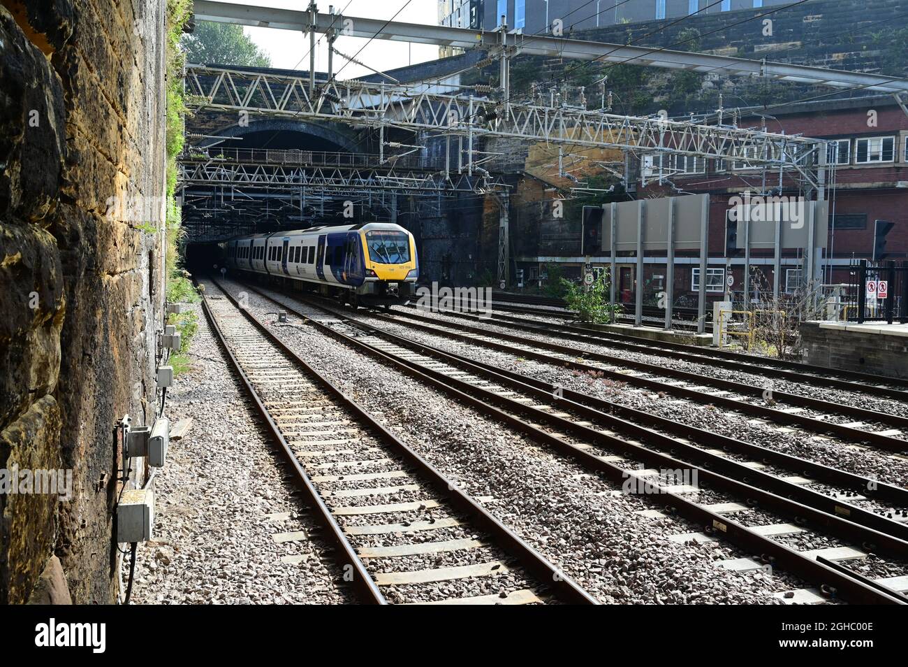 Class 331 hi-res stock photography and images - Alamy