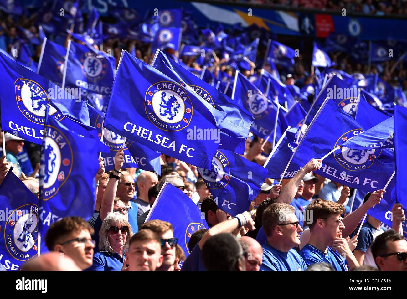 Chelsea fans waving flags hi-res stock photography and images - Alamy
