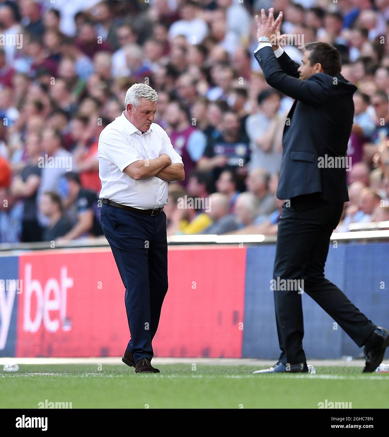 Steve bruce manager aston villa hi-res stock photography and images - Alamy