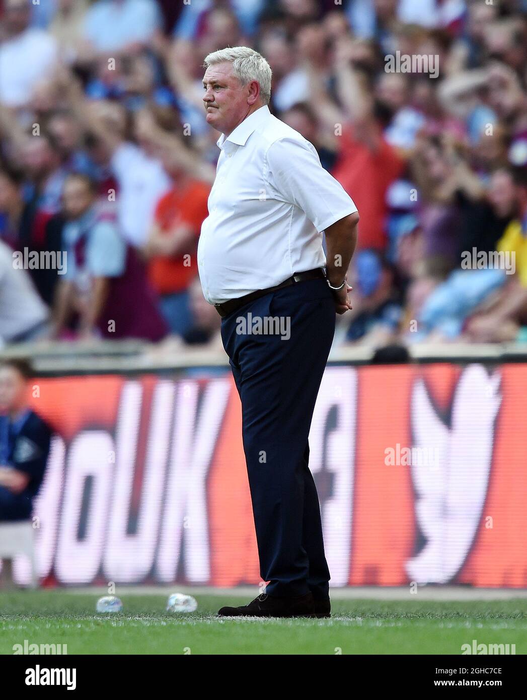 Steve bruce manager aston villa hi-res stock photography and images - Alamy