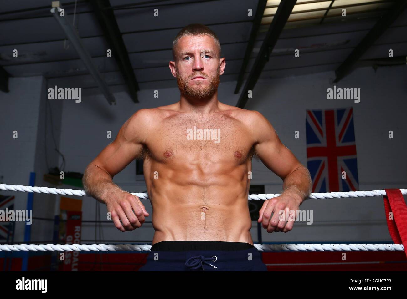Shoot boxing hi-res stock photography and images - Alamy