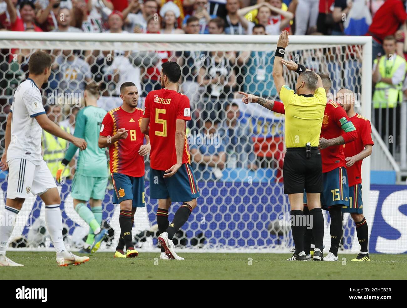 Soccer referee hand signals hi-res stock photography and images - Alamy